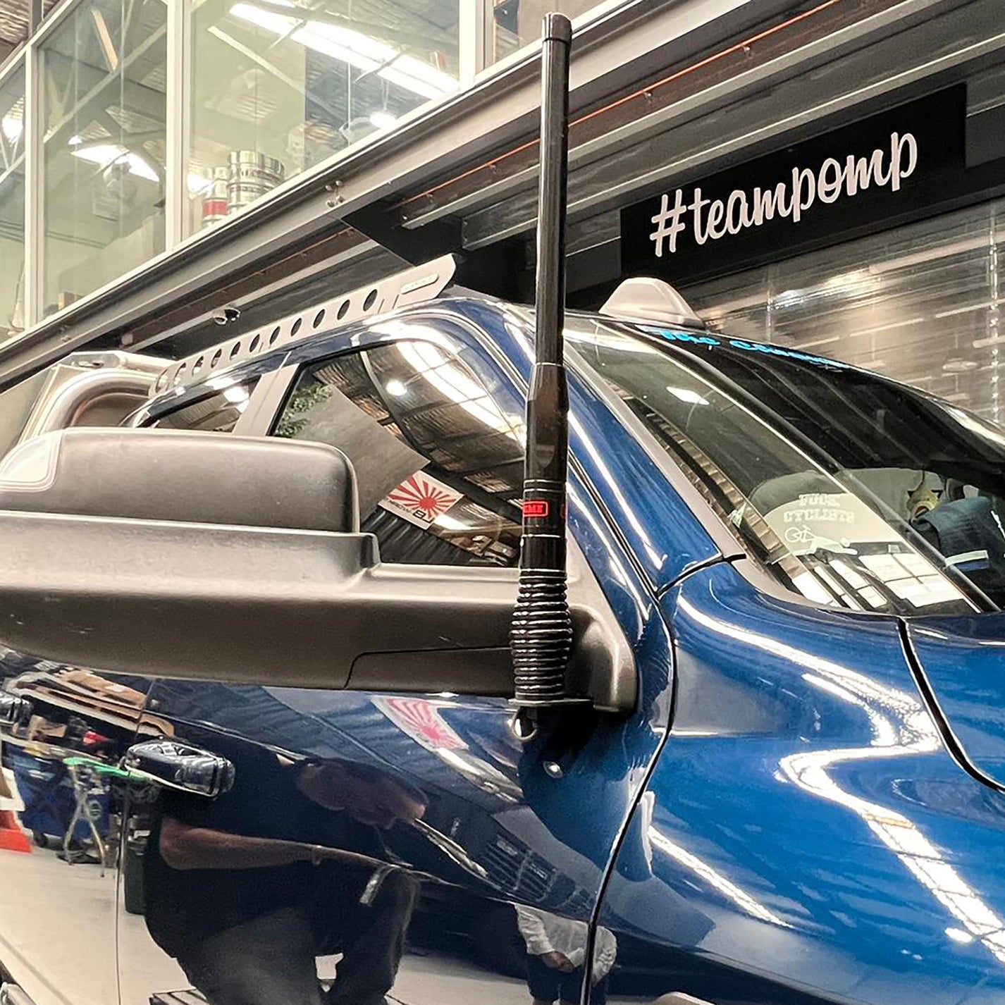 Vogue Industries Dodge RAM 2500/3500 UHF Aerial Bracket